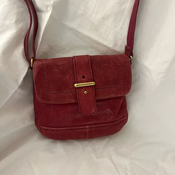 Fossil | Bags | Fossil Red Crossbody | Poshmark
